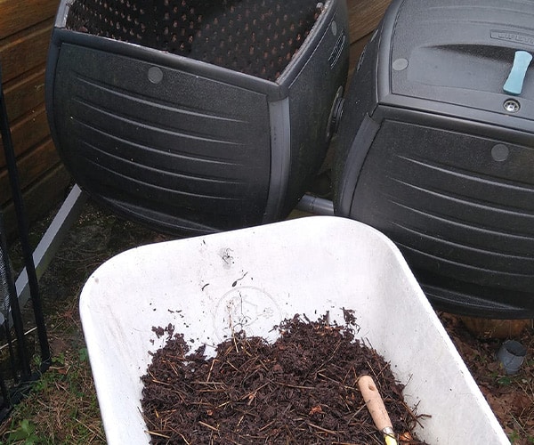 Mon utilisation du composteur rotatif : témoignage | 4 saisons n°263 ...